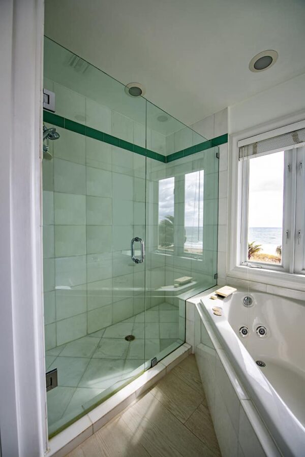 Impact Front Glazed Storefront System - FS-300 by Aldora