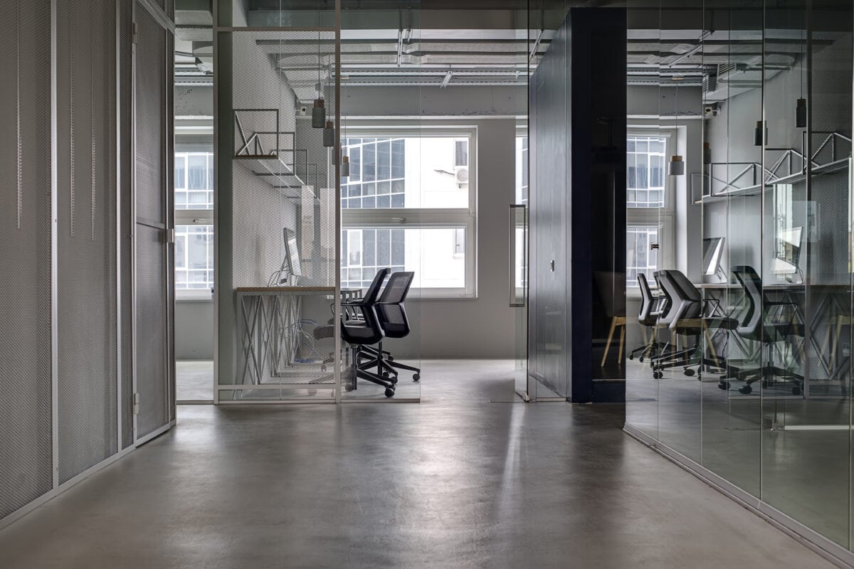 Custom Glass Partitions for Modern Offices - Aldora